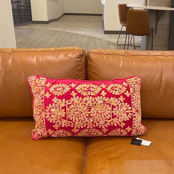 Magaschoni | Accents | Nwt Magaschoni Home Rectangular Boho Velvet ...